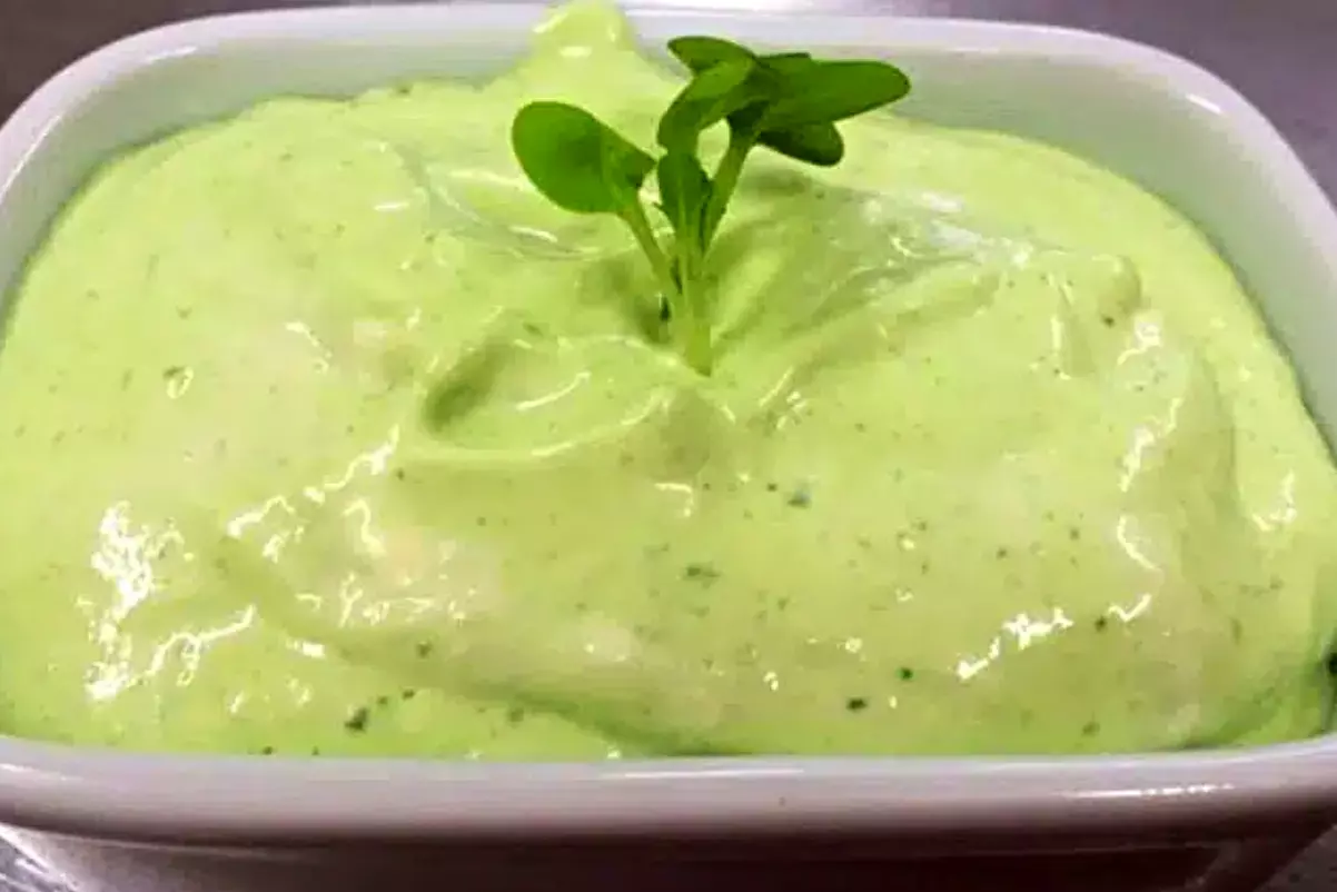 Receita especial de Maionese verde que fica igual de lanchonete